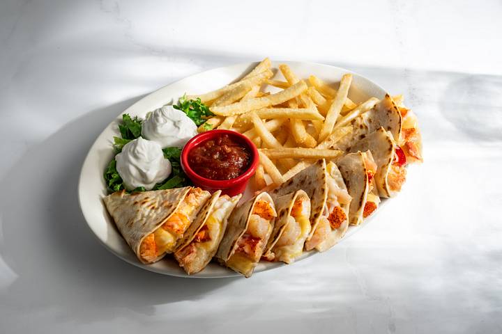 Friendly’s revamps menu for SummerFest with 16 new items