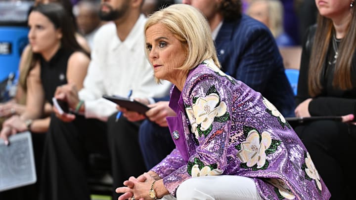 Kim Mulkey, LSU Women's Basketball to Compete in Paradise Jam ...