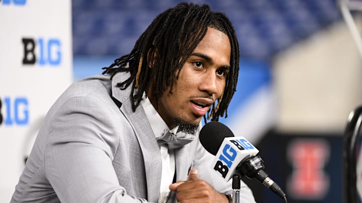 Illinois Football Receiver Pat Bryant Declares for NFL Draft