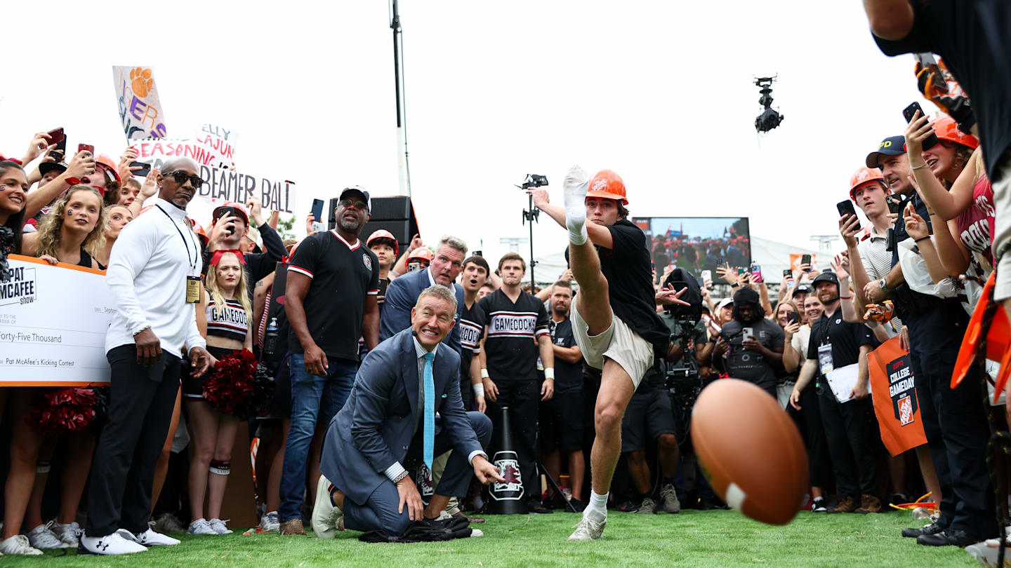 New football hero Henry Silver has fans going wild over epic College GameDay kick