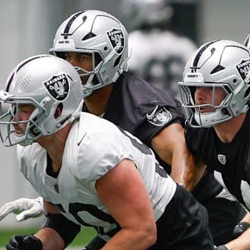 Taking a Look at the Raiders QB Room