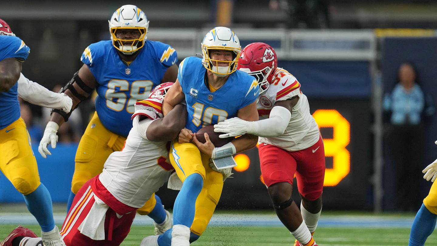 Chargers Get Massive Justin Herbert Injury Update Ahead of AFC West ...