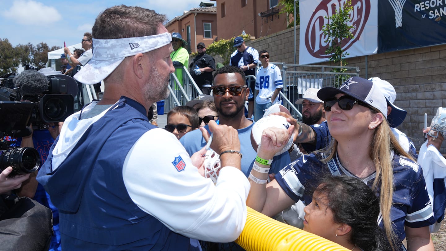 George Pickens raves about Dallas Cowboys coach Brian Schottenheimer's ...