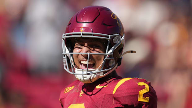 USC Trojans' Duce Robinson Enters Transfer Portal: Georgia Bulldogs ...