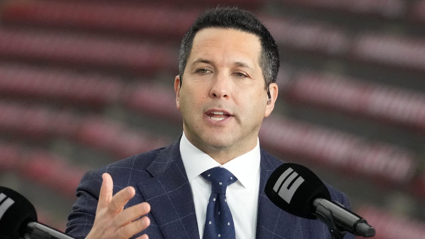 Adam Schefter makes bold and exciting prediction about Chicago Bears ... Adam Schefter makes bold and exciting prediction about Chicago Bears ...