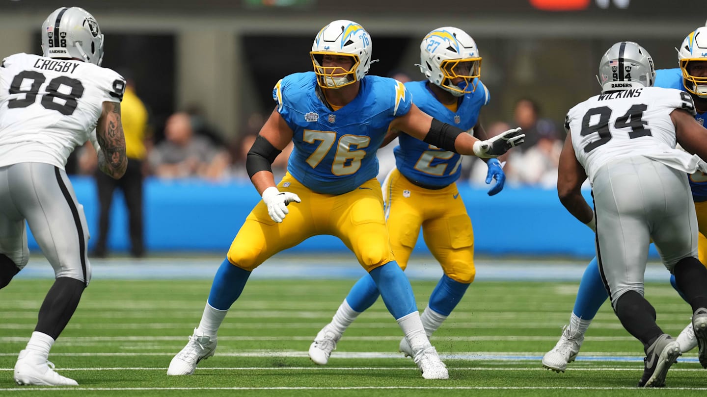Chargers First Round Pick Exits With Leg Injury