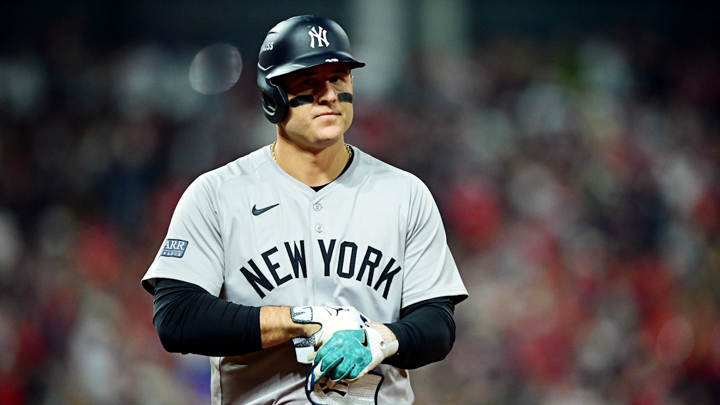 NY Yankees' Anthony Rizzo Shares Update on Finger Injuries Ahead of World Series