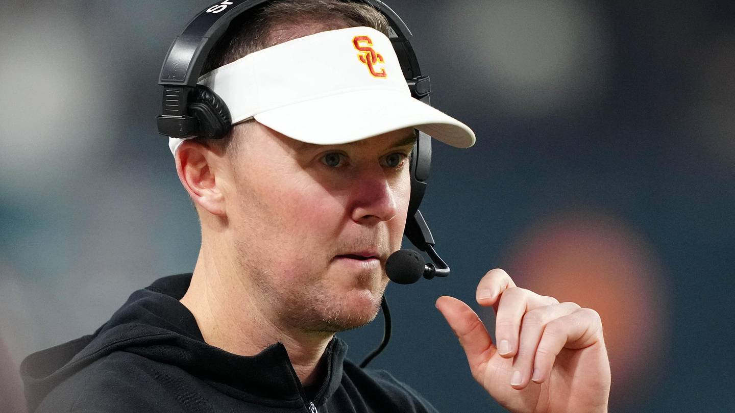 USC Trojans' Offensive Line: New Leader Emerging In Tobias Raymond