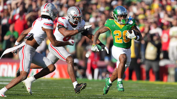 Oregon Ducks Transfer Portal Running Back Makhi Hughes Ranks Among Best ...