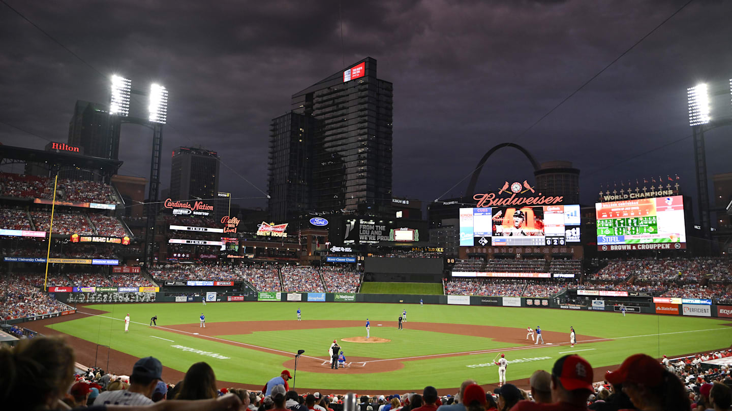 Cardinals Reportedly Promote Hurler Acquired In Jordan Hicks Trade