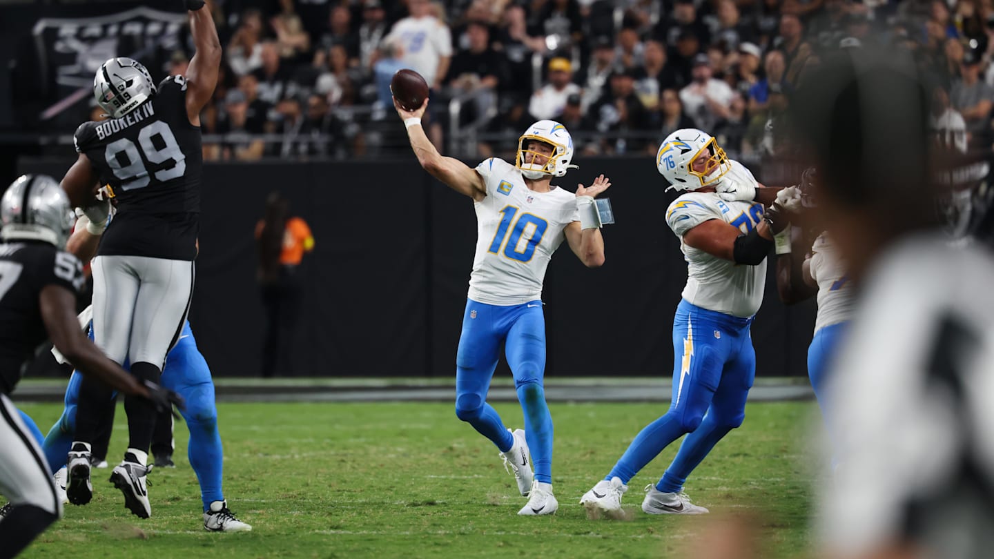 Tom Brady loves rival Chargers in new power rankings ahead of Week 3