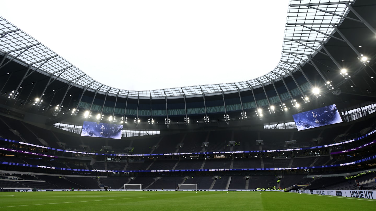 Tottenham director Steve Hitchen resigns amid Everton interest