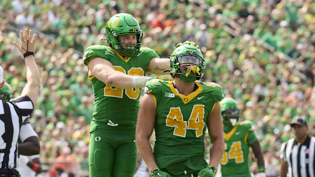 Oregon Linebacker Bryce Boettcher Reflects On Last Ducks Vs. Beavers ...