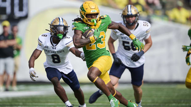 Oregon Freshman Jordon Davison's Surprising Rank For Rushing Touchdowns