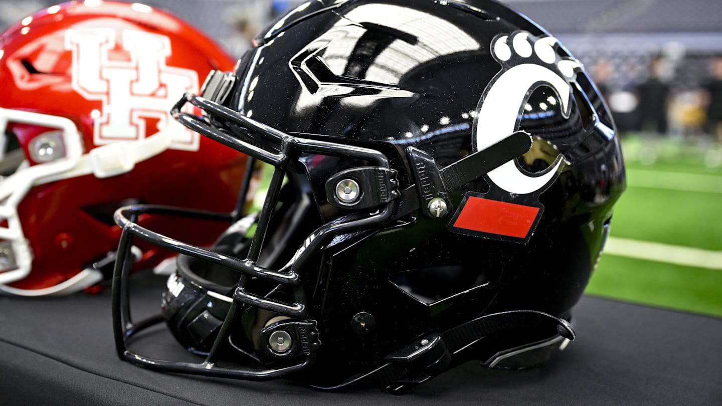 Cincinnati Lands Commitment From Three Star 2025 Wide Receiver Isaiah ...