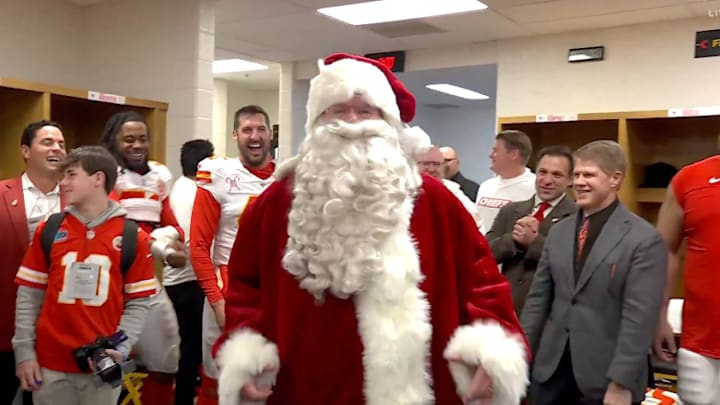 Scenes! Santa Reid and best gifts from Chiefs locker room after AFC ...