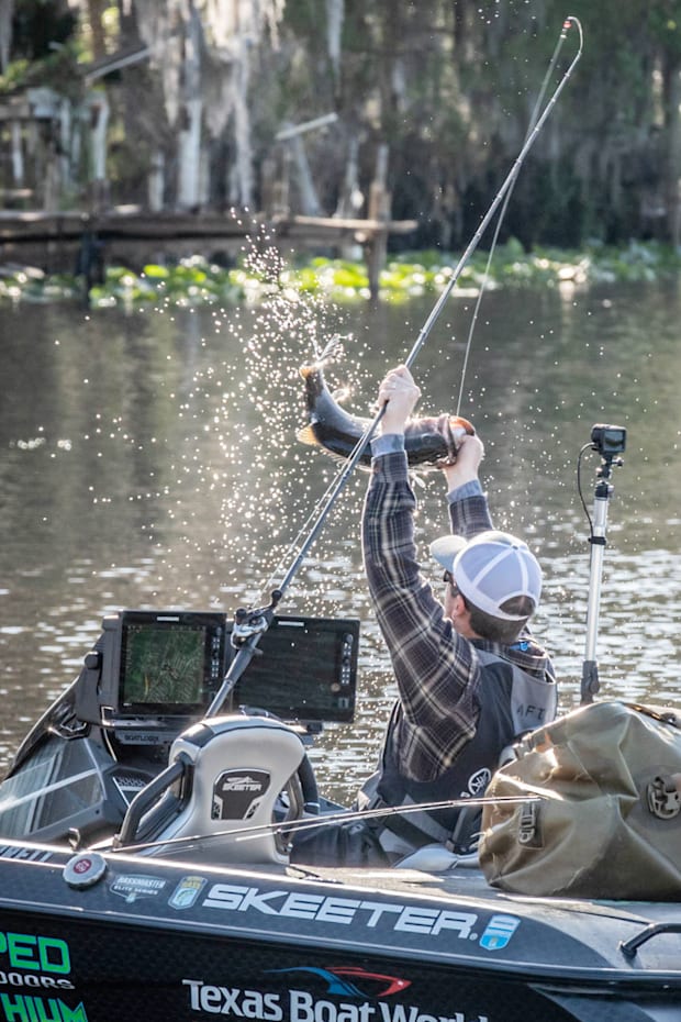 Bassmaster Elite St. Johns River – Bill Lowen Claims Victory by Just 4 ...