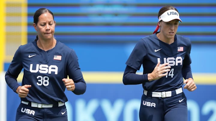 Softball On SI's NCAA Division I All-Quarter-Century Team: Pitchers