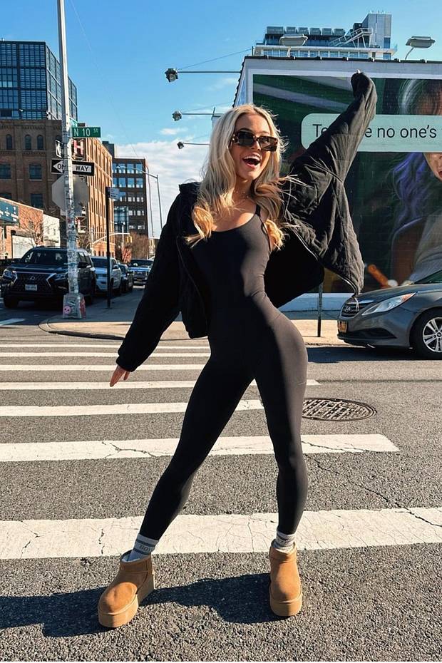 Livvy Dunne melts NYC streets with tight low-cut bodysuit