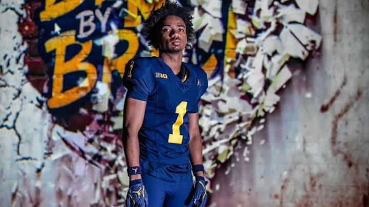 CBS Sports praises Michigan football's latest 2026 commit, WR Travis ...