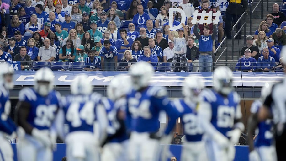 Colts Fans Send Message to Jim Irsay with Empty Seats vs. Titans