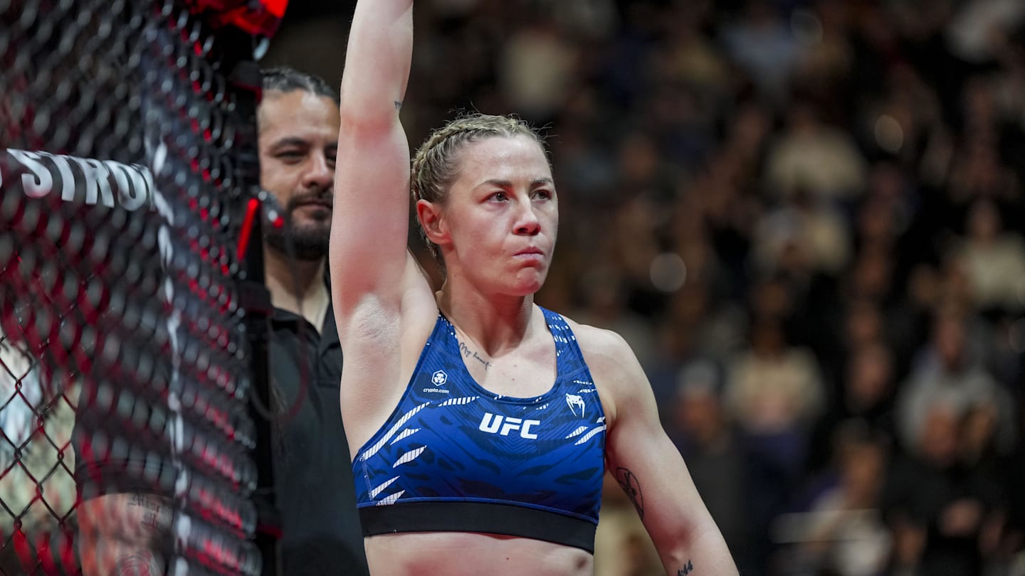 Molly McCann Scores Dominant Stoppage Victory In Boxing Debut Following ...