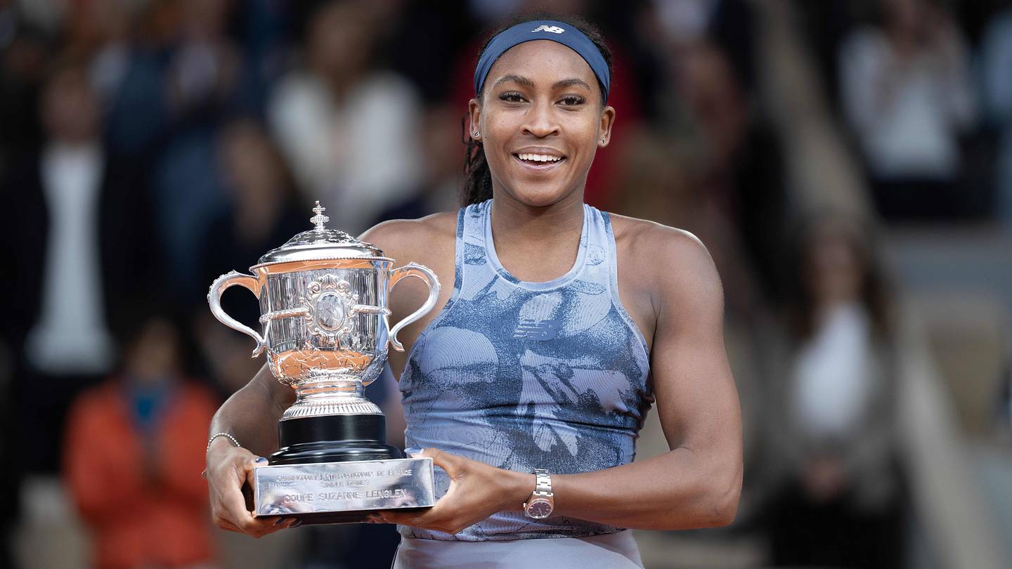 Coco Gauff’s bold skirt outshines French Open trophy in glam champ photos