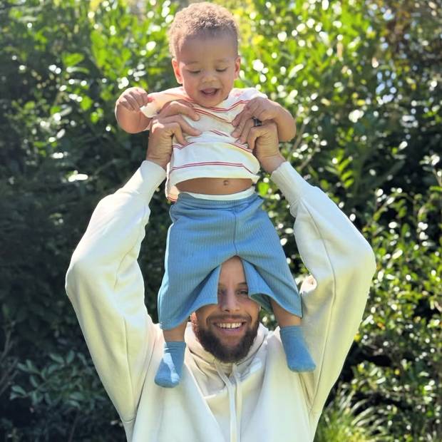 Ayesha Curry shares baby Cai photo looking exactly like dad Steph