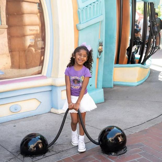 Ciara posts adorable photo with Kobe Bryant’s youngest daughter in ...