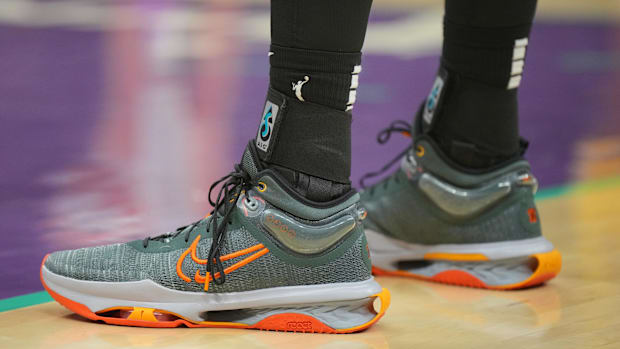 Mercury's 2002 Picks Go Different Paths