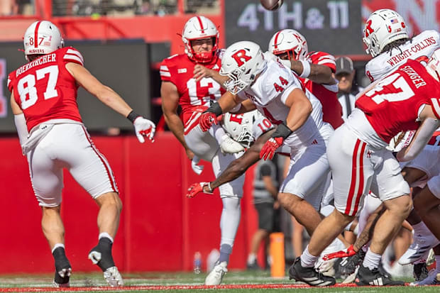 Nebraska Football Awards Brian Buschini, Ceyair Wright with Blackshirts