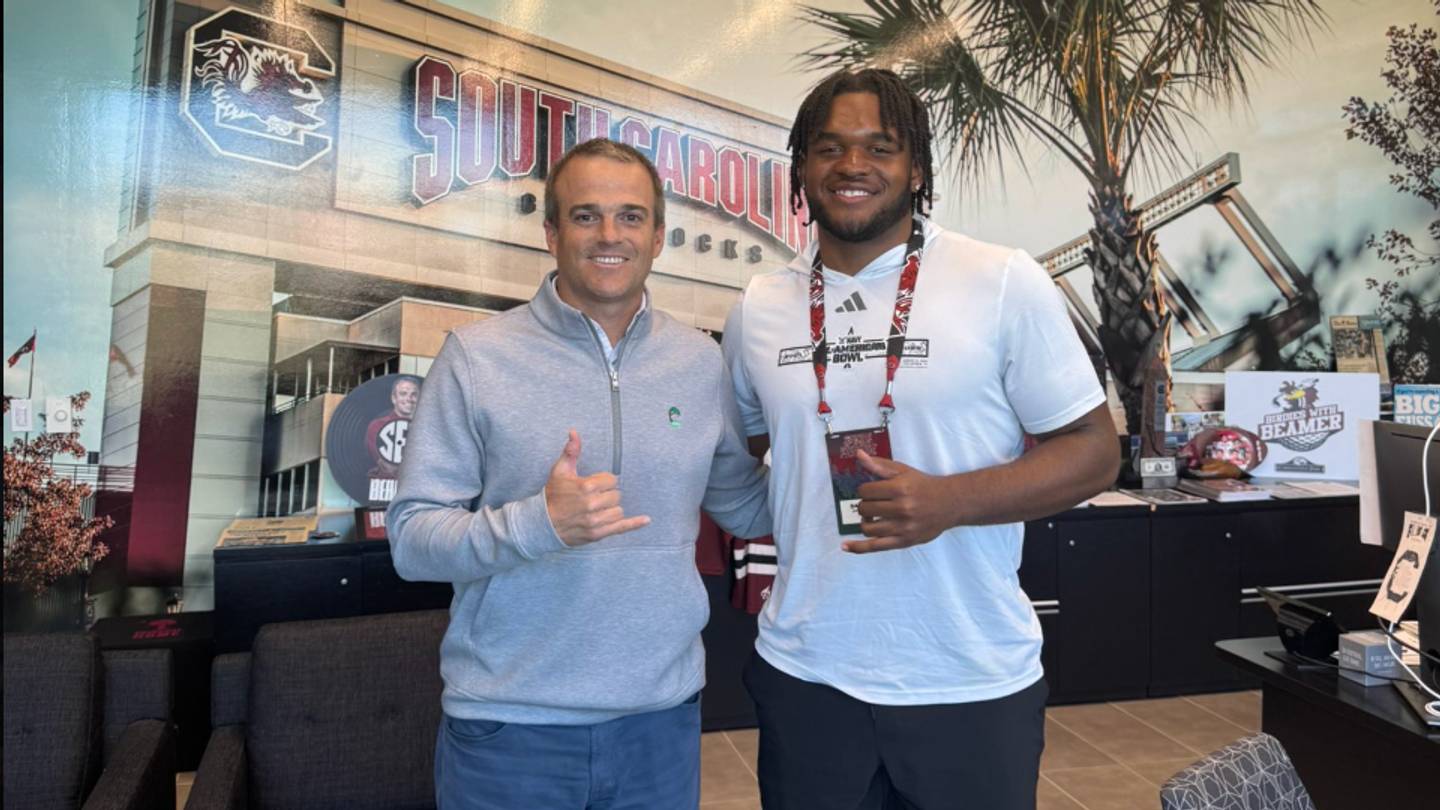 Highly Recruited Offensive Lineman Visits South Carolina Once Again