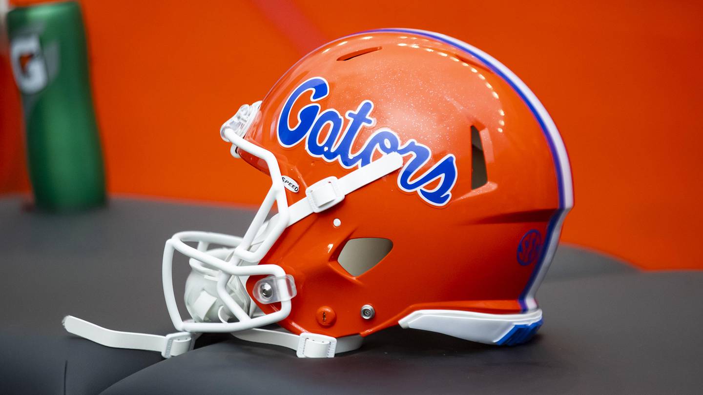 Former Florida Gators' AD Bill Carr passes away at the age of 78
