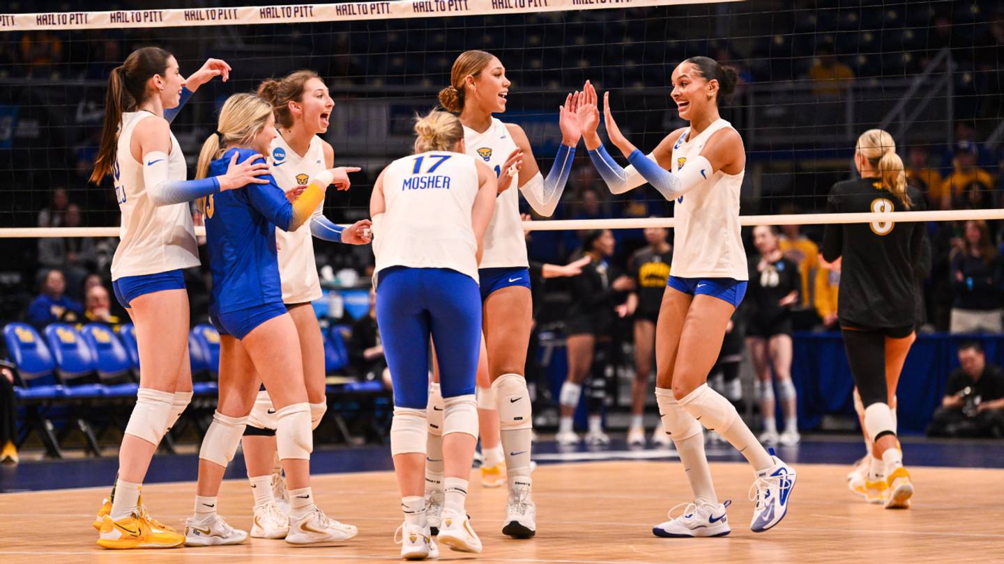 Pitt Volleyball Sweeps UMBC to Start NCAA Tournament