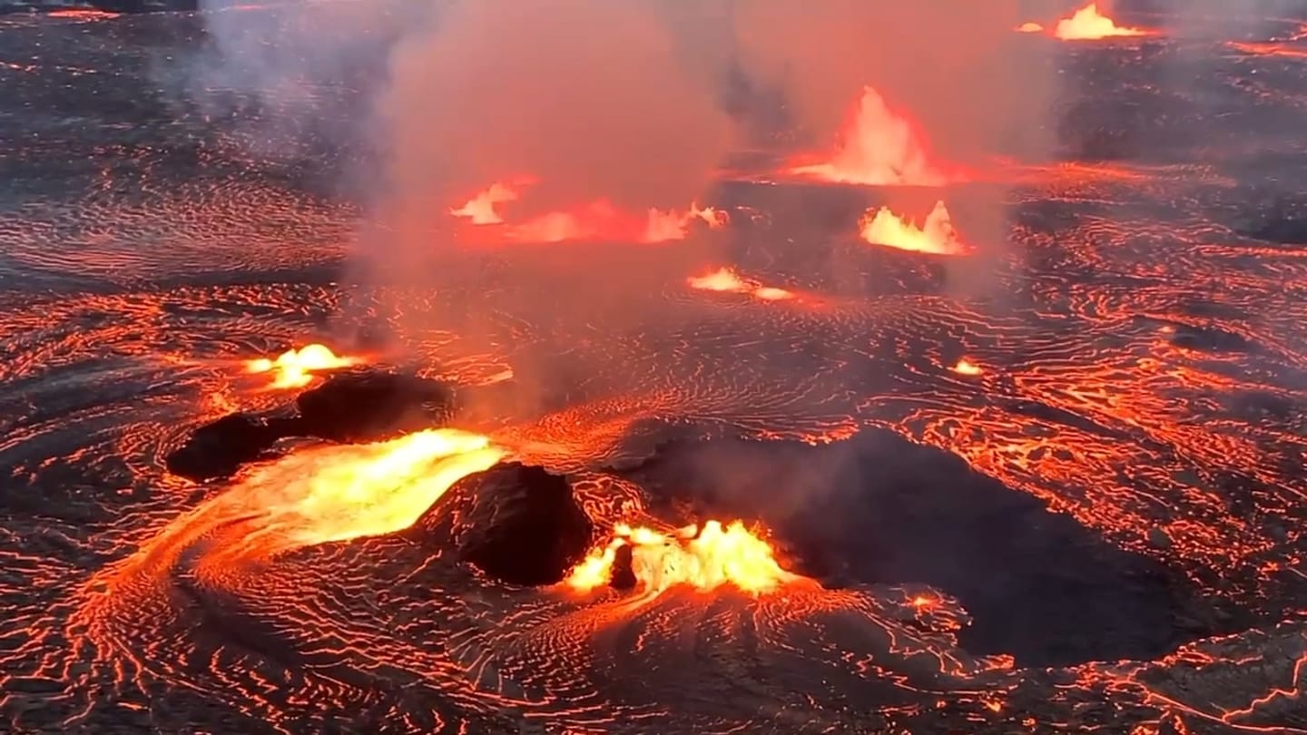 Is Kilauea Volcano Roaring Back to Life?