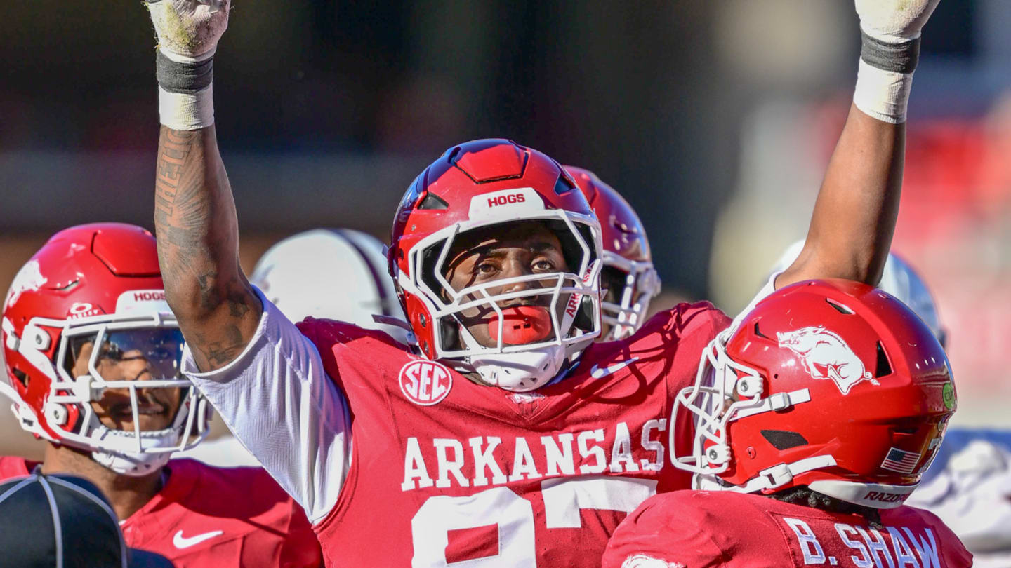 Who's is coming, going on latest Arkansas Razorbacks roster tracker