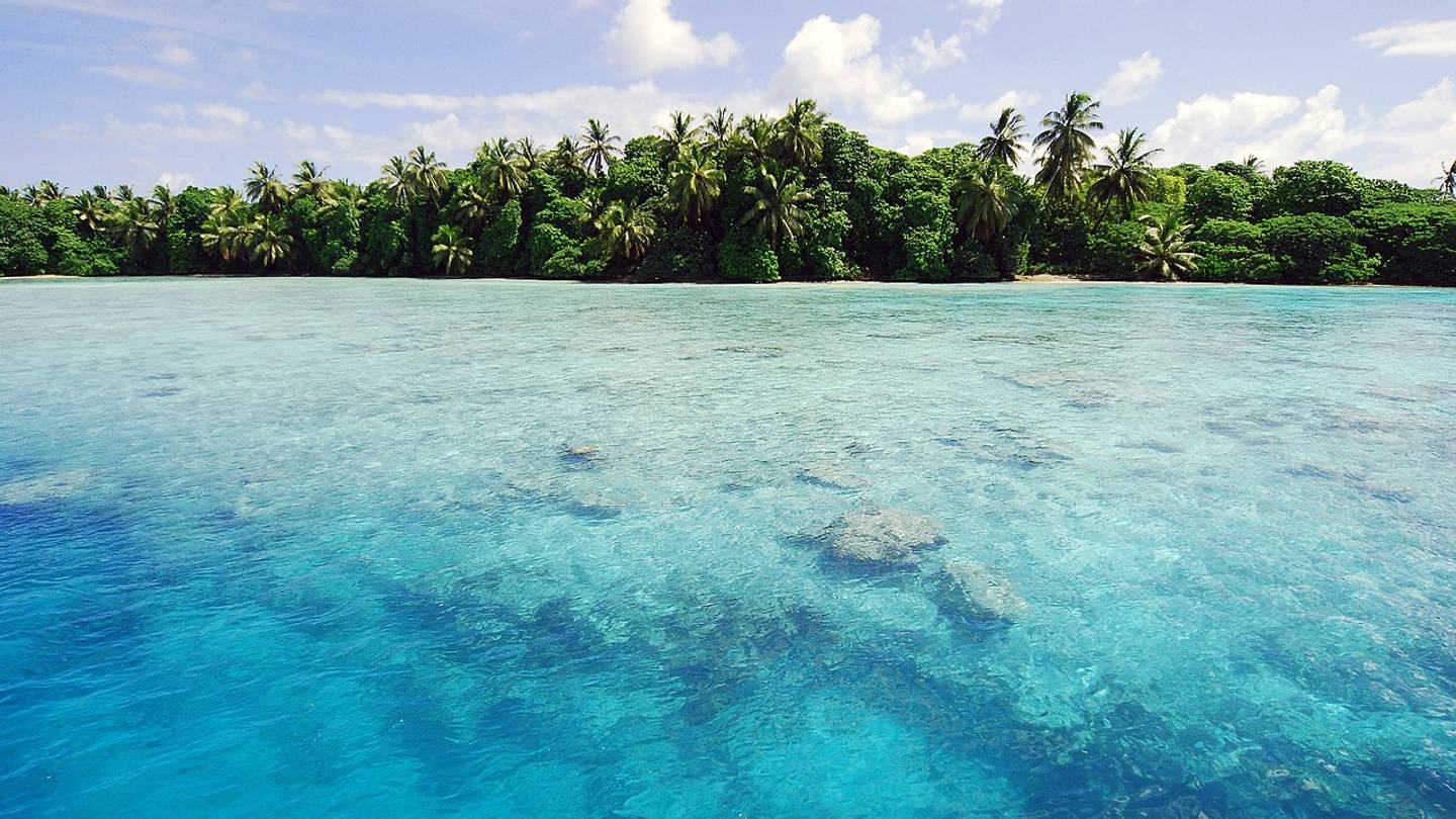 10 Uninhabited Islands—and the Reasons They’re Devoid of Humans
