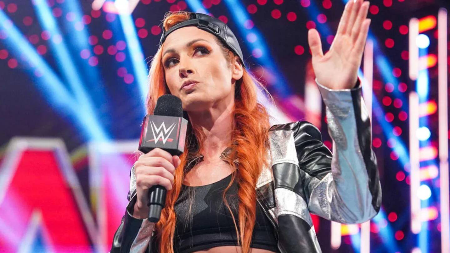 Becky Lynch Shares Reaction Video To Seth Rollins' Cash-in At WWE ...
