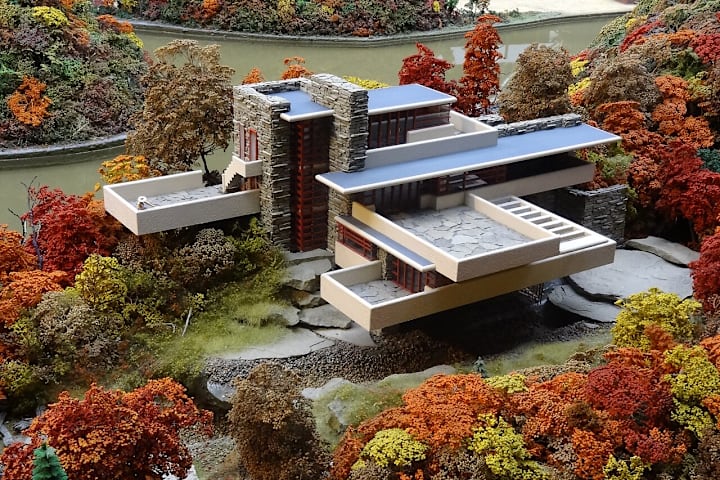 falling water description