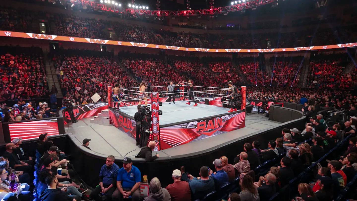 WWE Raw Preview: Seth Rollins Delivers Instructions to CM Punk & Drew ...