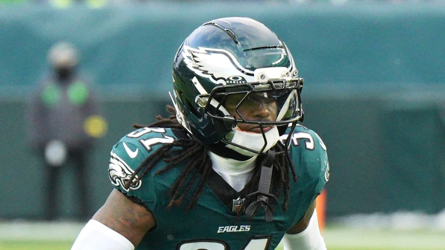 Eagles right the wrong of an odd exclusion from end of year signings