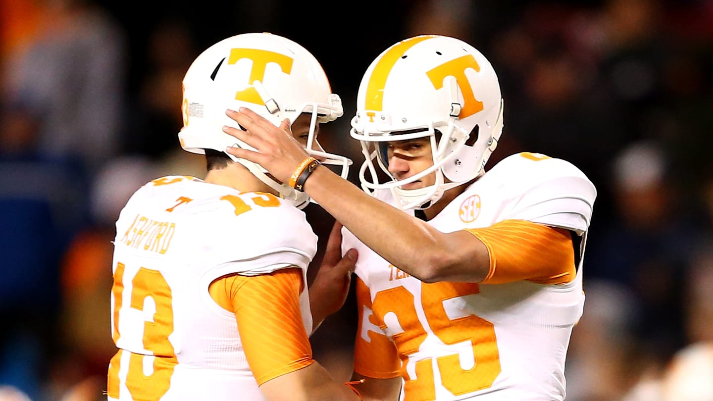 Former Tennessee quarterback hired as an offensive coach for Virginia