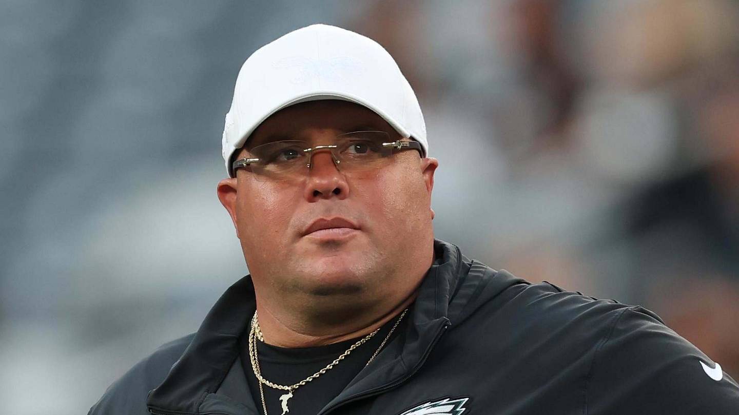 Eagles made Big Dom an offer he couldn't refuse with front office ...