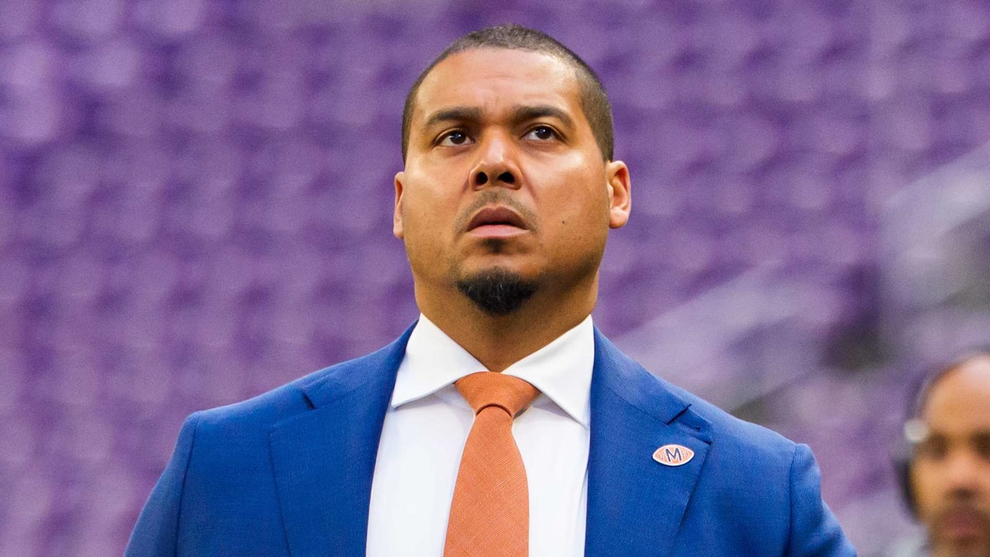 Ryan Poles isn't fooling anyone on who Bears scouts were watching with ...