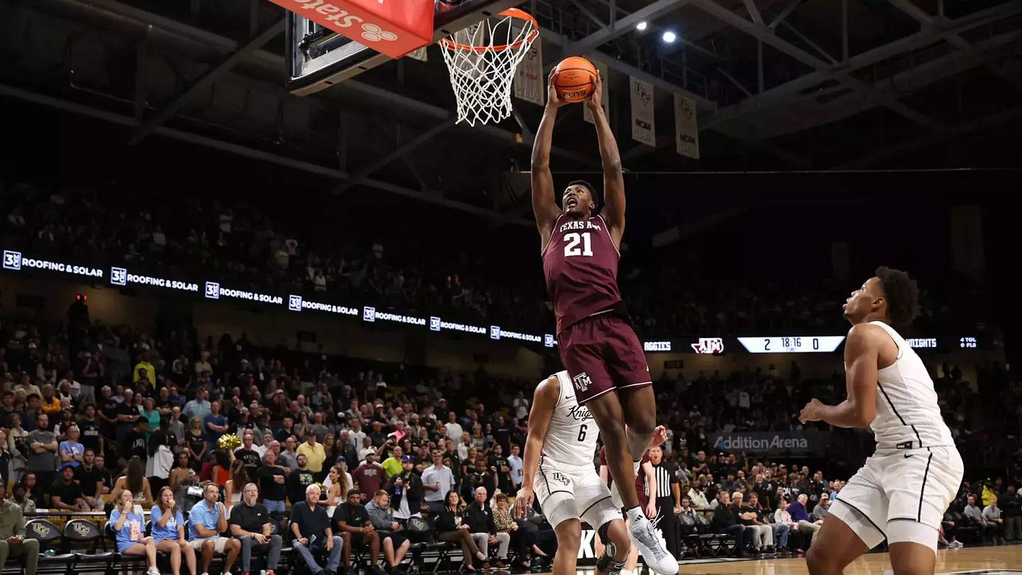 Ex-Gophers mix success, foul trouble in debuts with new teams