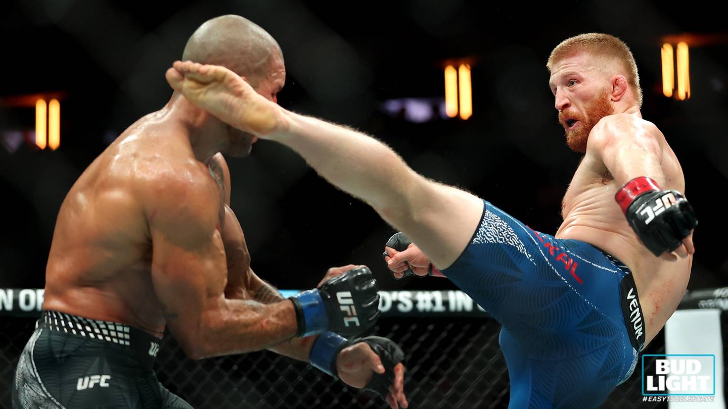 Bo Nickal closes out UFC 322 prelims with incredible one-shot KO