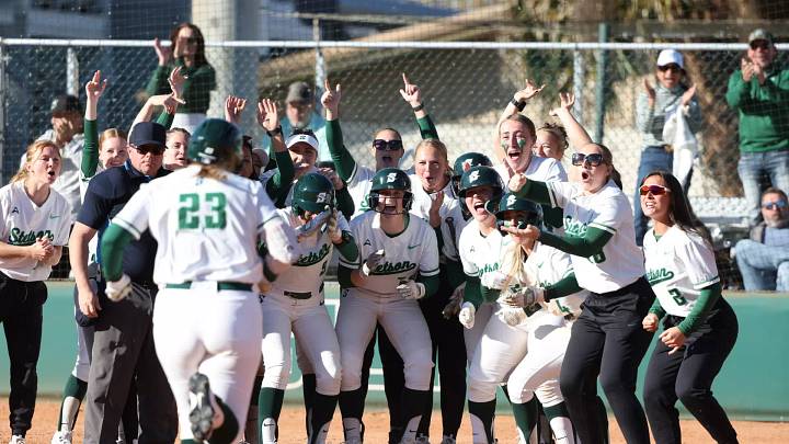Unranked Stetson Stuns No. 9 Florida State in NCAA Tournament Opener