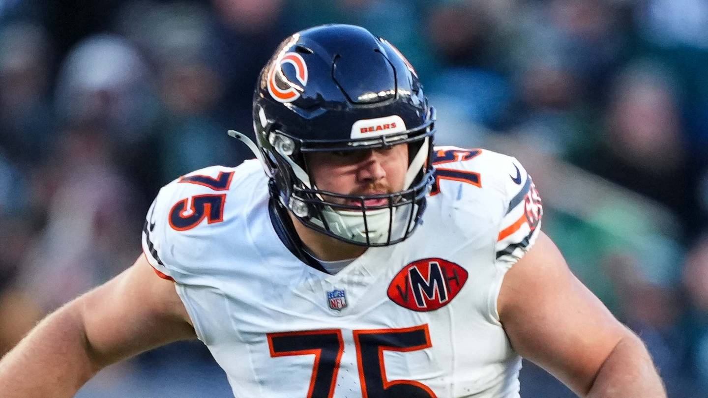 4 free agents that make sense for Bears to replace Ozzy Trapilo with in ...