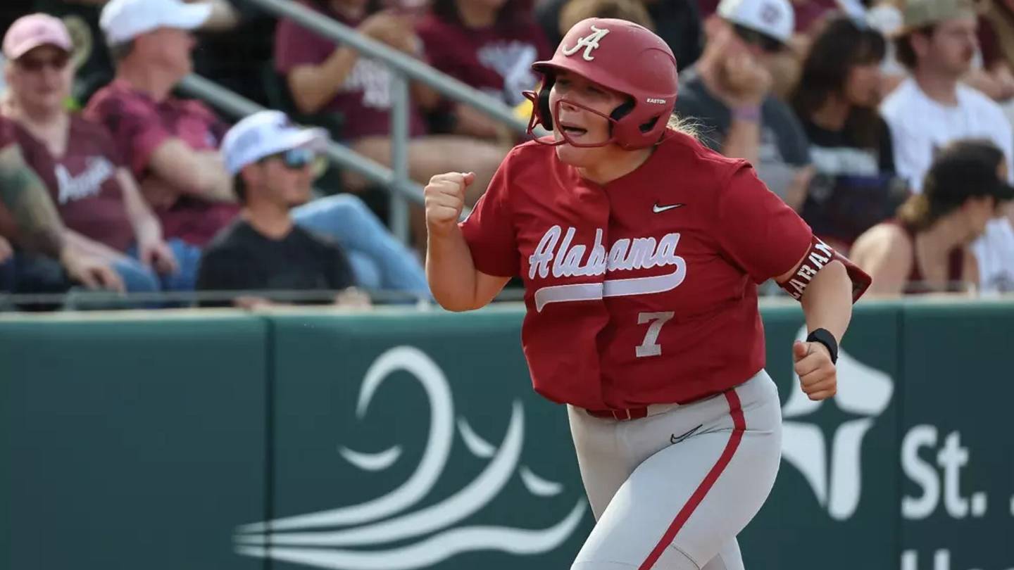 Alabama Softball Ties Series With 2-1 Win Over Texas A&M