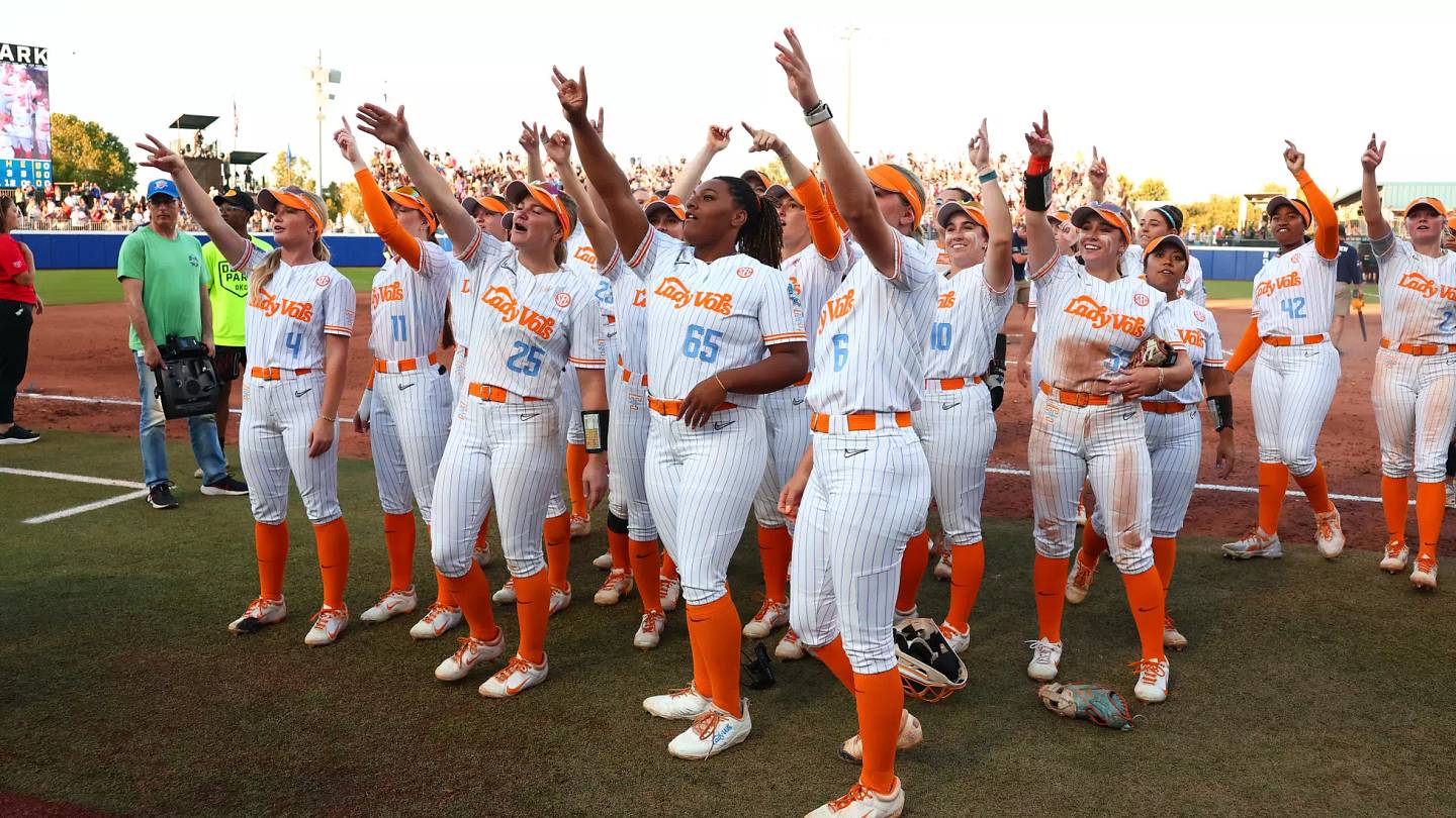 Tennessee Softball Sophomore Stuns Fans With Rare Fall Ball Achievement